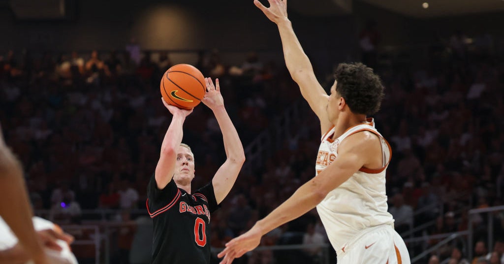 Georgia faces another tough road test at Texas