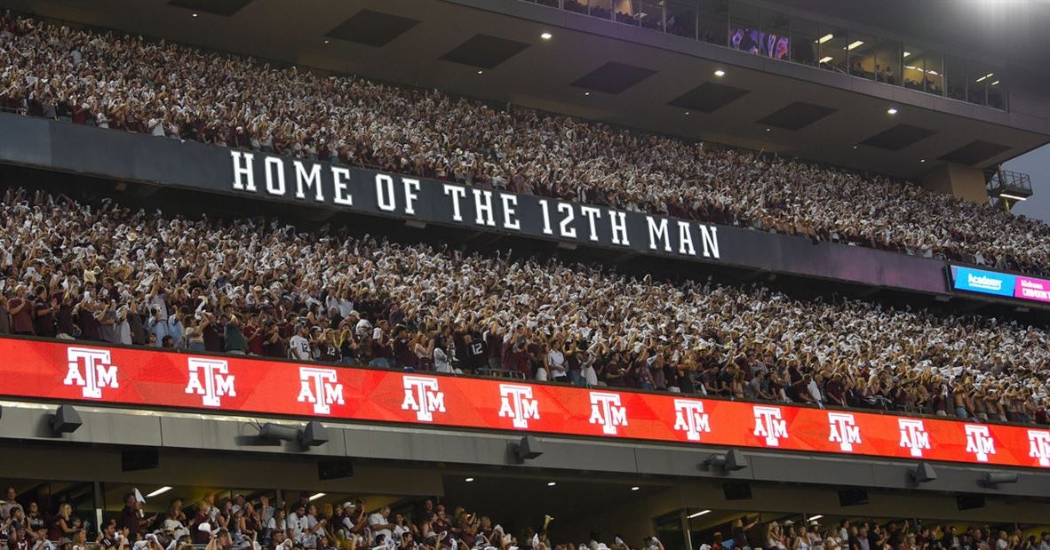 Robyn ’89 & Alan Roberts ’78 Honored with 2021 E. King Gill Award