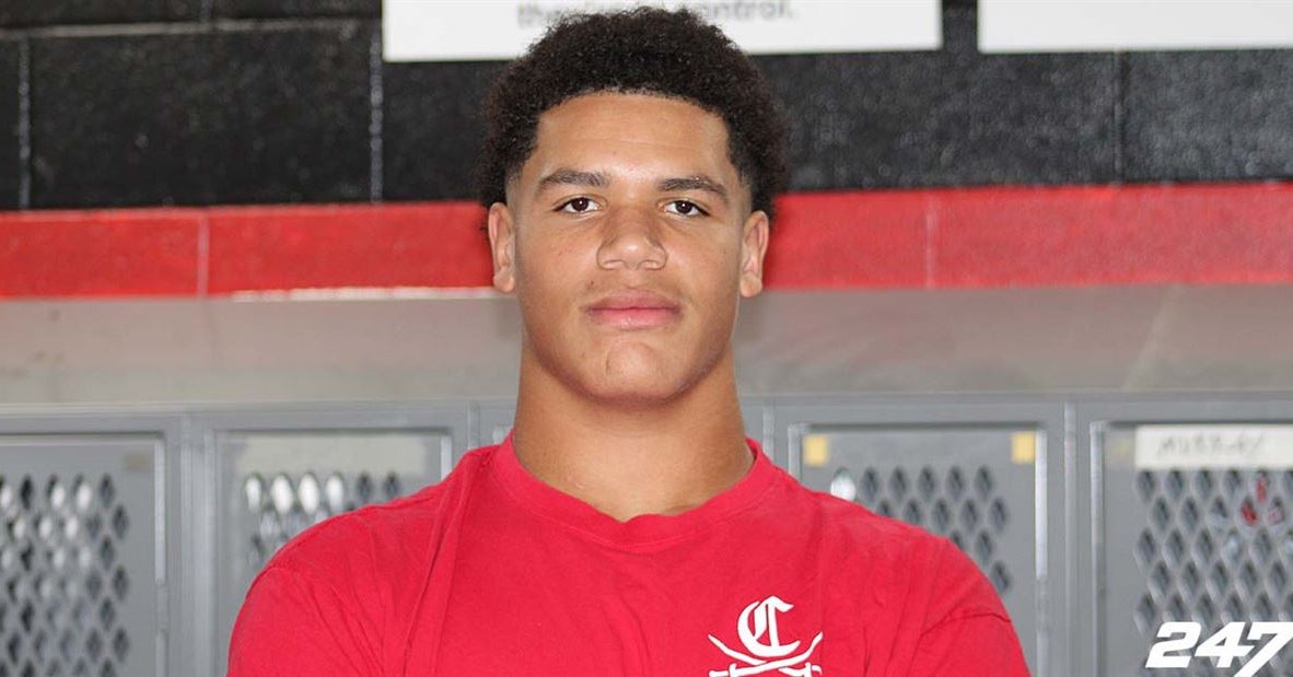 Oregon OL commit Devin Brooks looking forward to his future in-state