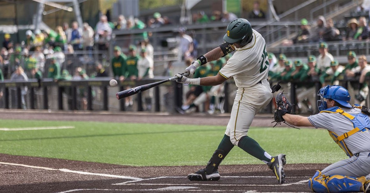Oregon 1B Jacob Walsh named a 'standout performer' at Day 2 of MLB ...