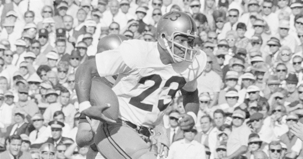 Purdue Football legend Leroy Keyes dies at 74