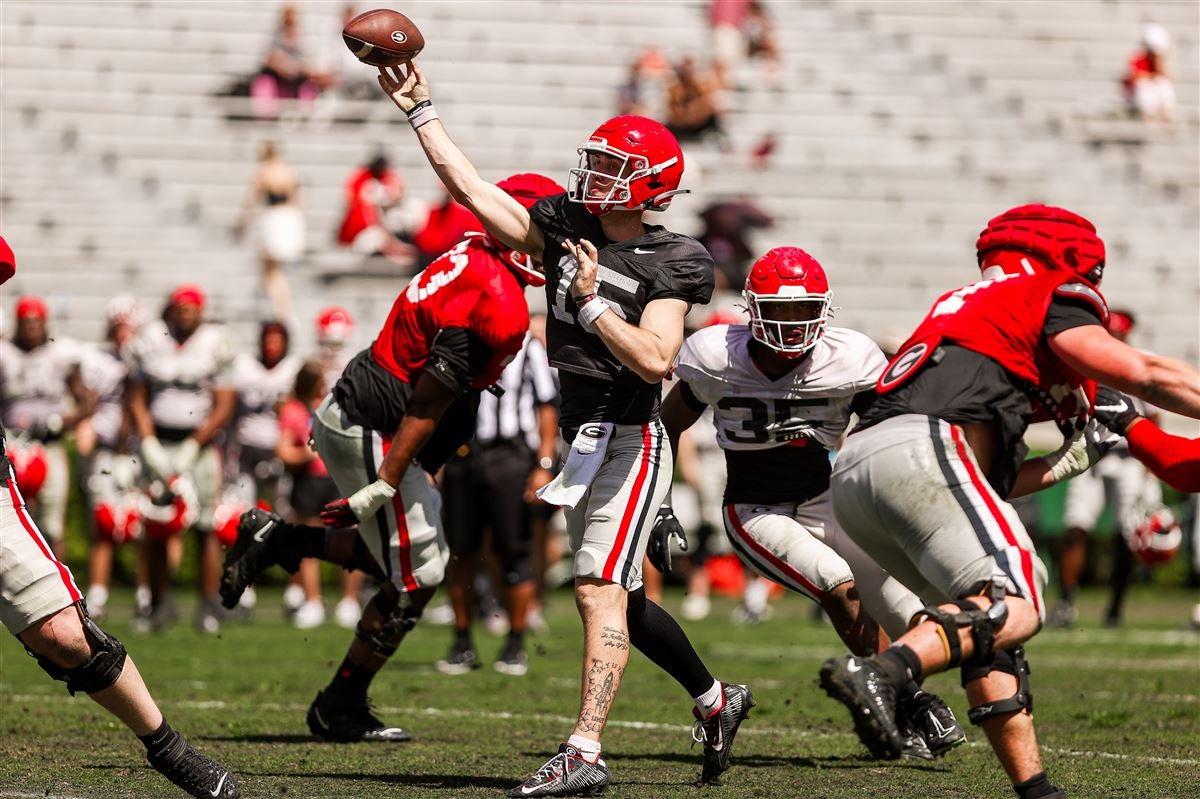 Georgia’s Red team holds off Black team to seal G-Day victory