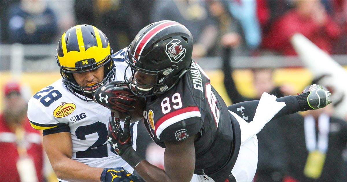 In Photos: Gamecocks down Michigan in the Outback Bowl