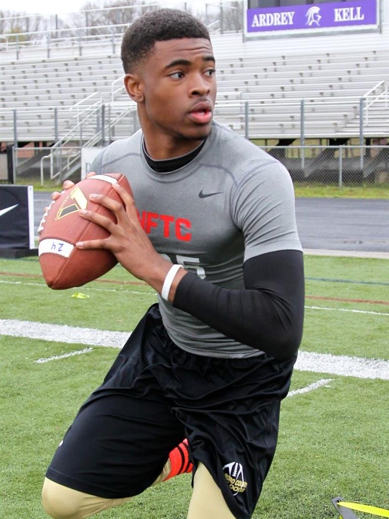 London Johnson Profile Photos