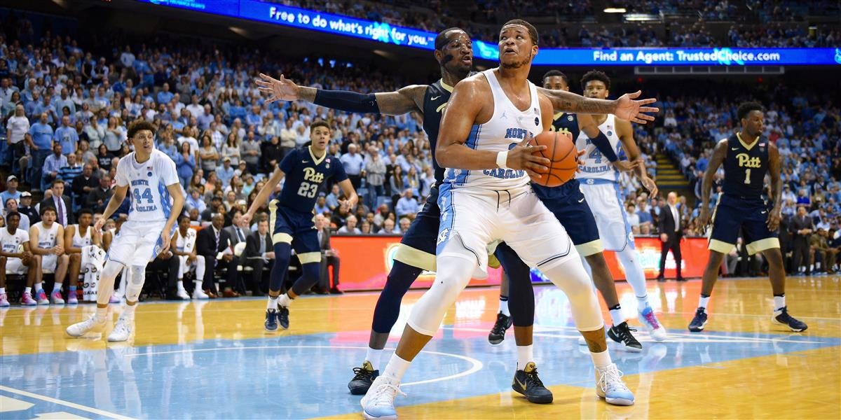 Kennedy Meeks Enterrada Kennedy Meeks USA Basketball