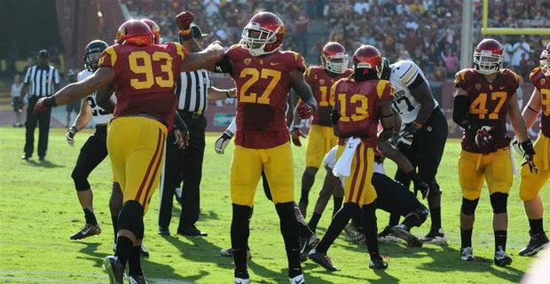 Greg Townsend Jr. Photos