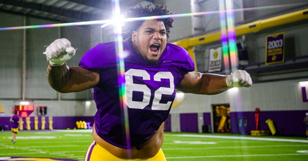 Source: LSU defensive tackle Siaki Ika entering transfer portal