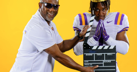 Record breaking four-star running back Trey Holly makes it official ...