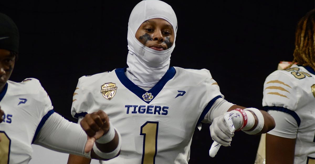 Daily communication with James Coley key for major WR target Devin Carter