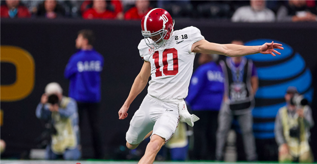 Always-calm JK Scott working to shorten catch-to-kick time