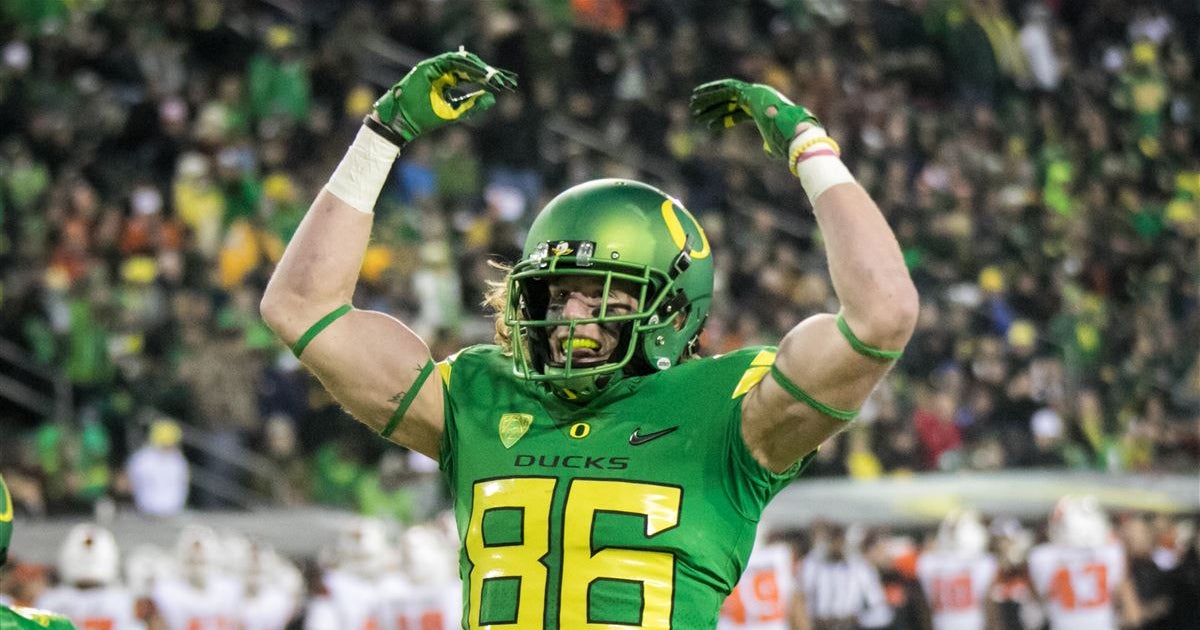 Photos of Oregon's win over Oregon State