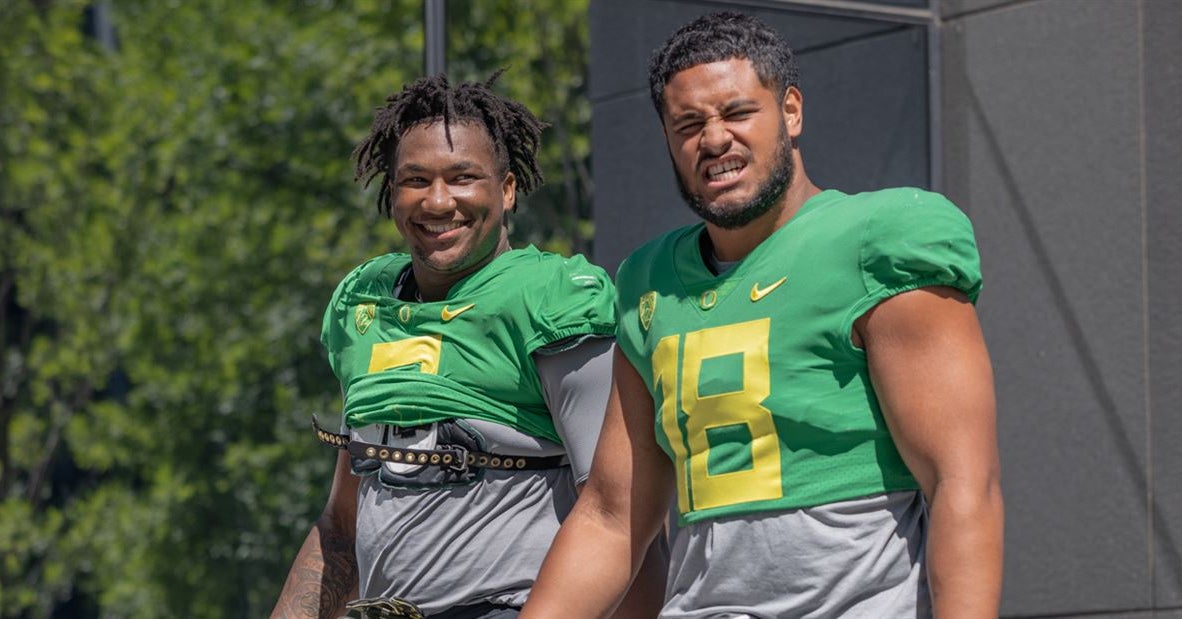 Oregon updates football roster with new heights and weights