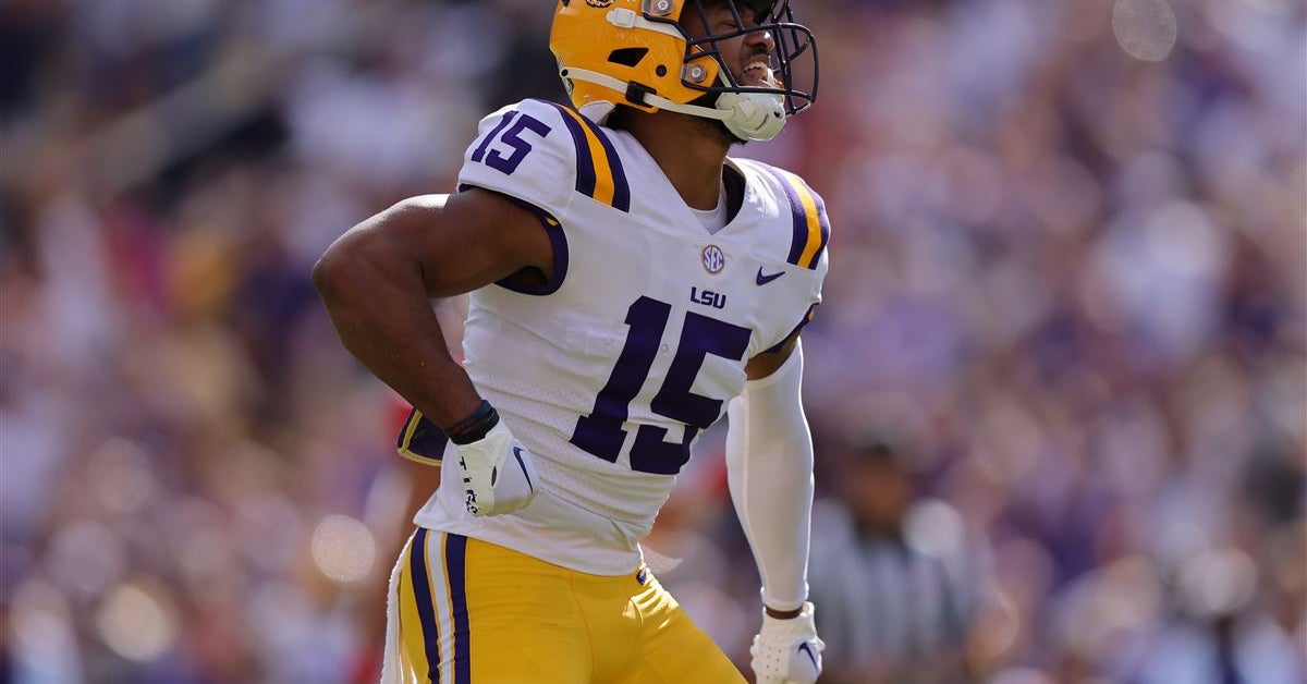 Sage Ryan to enter transfer portal