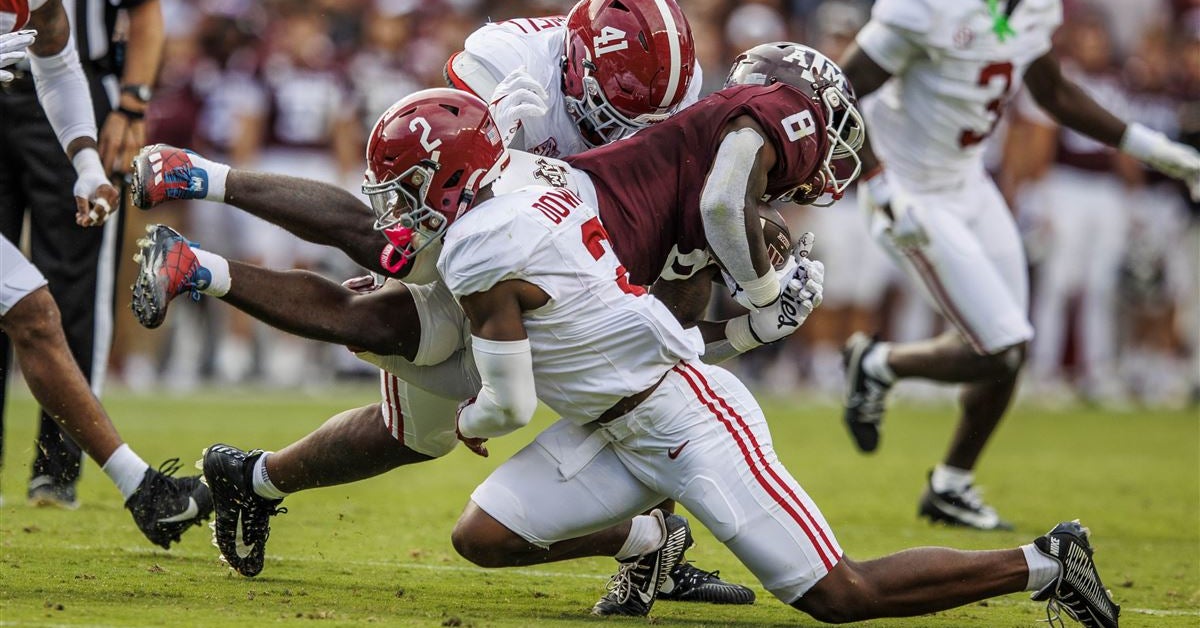 Alabama's defense takes step forward by pushing Texas A&M backward