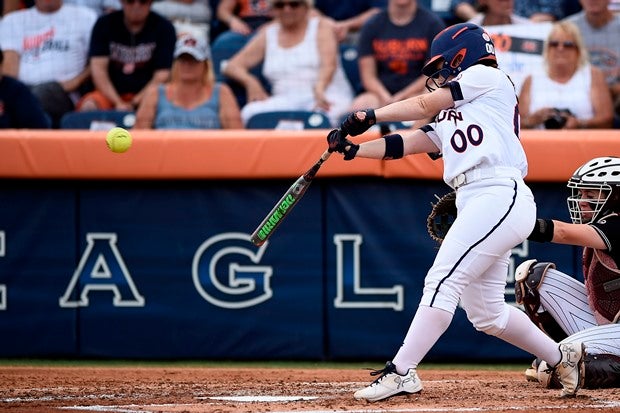 Carlee Wallace practices, is expected to play against Alabama