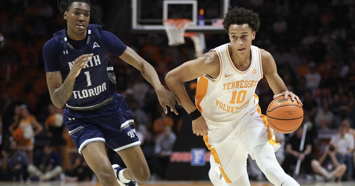 Vols forward Nate Ament named SEC Freshman of the Week