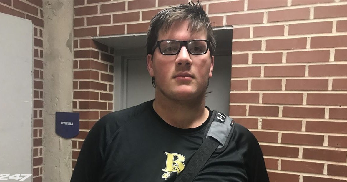 Game highlights of elite 2020 offensive lineman Andrew Raym