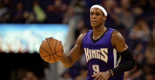 WATCH: Rajon Rondo badly airballs a free throw