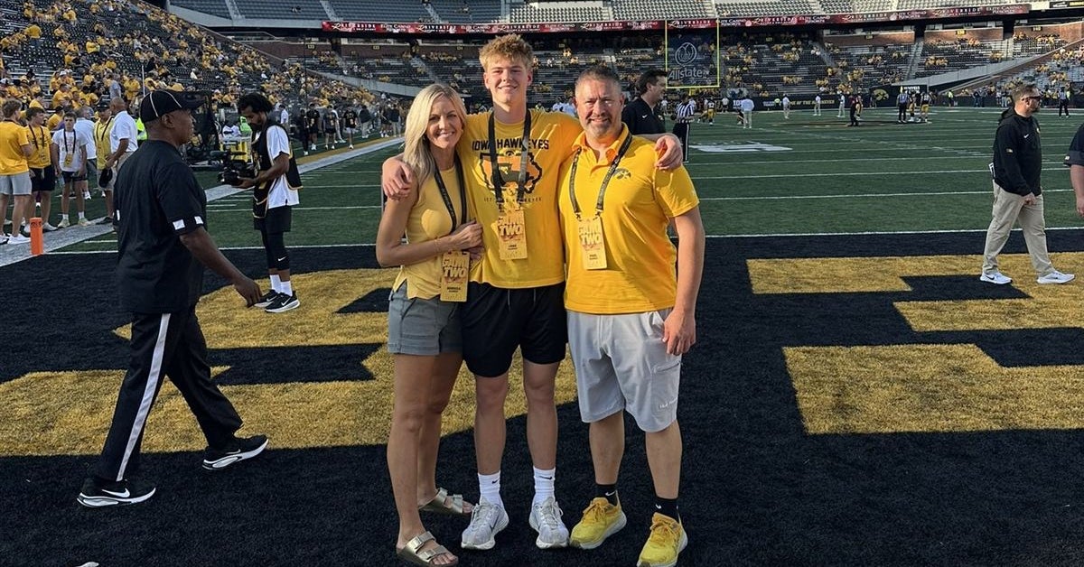 Iowa Football Recruiting: 2027 QB and Hawkeyes Legacy Jake Nawrot Talks ...