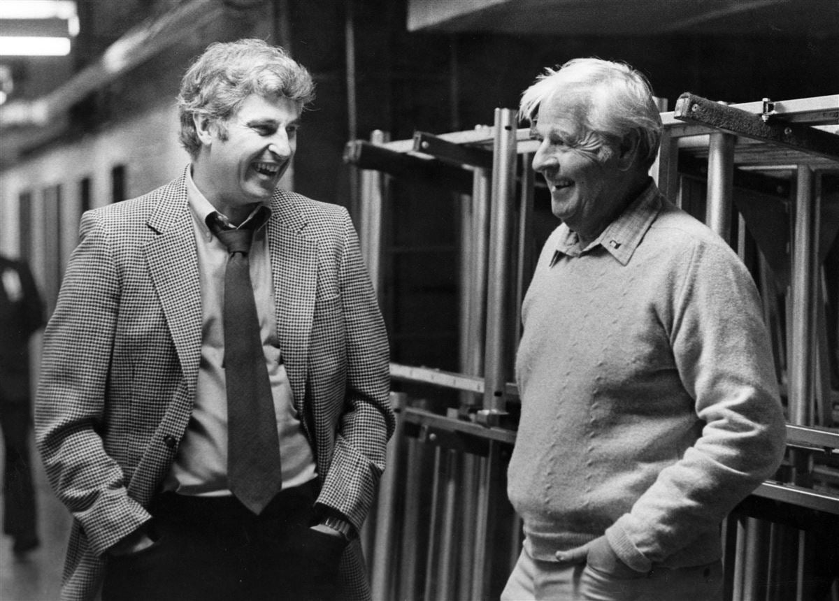 IU to honor Bob Knight Friday, also plans to wear "RMK" patches on its ...