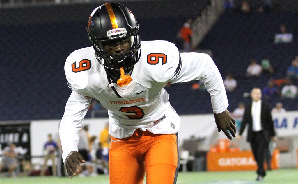 Signee Spotlight: Davis has bright future