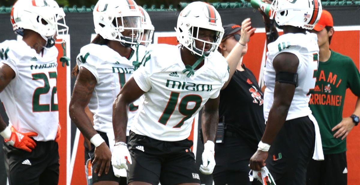 VIDEO: Reaction to freshman CBs Jaden Harris and Chris Graves working ...