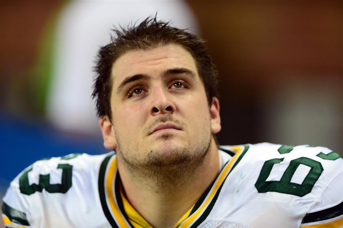 Ohio State product Corey Linsley named NFL's best center