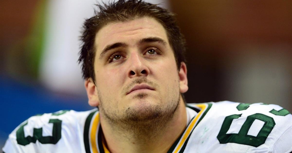 Ohio State product Corey Linsley named NFL's best center