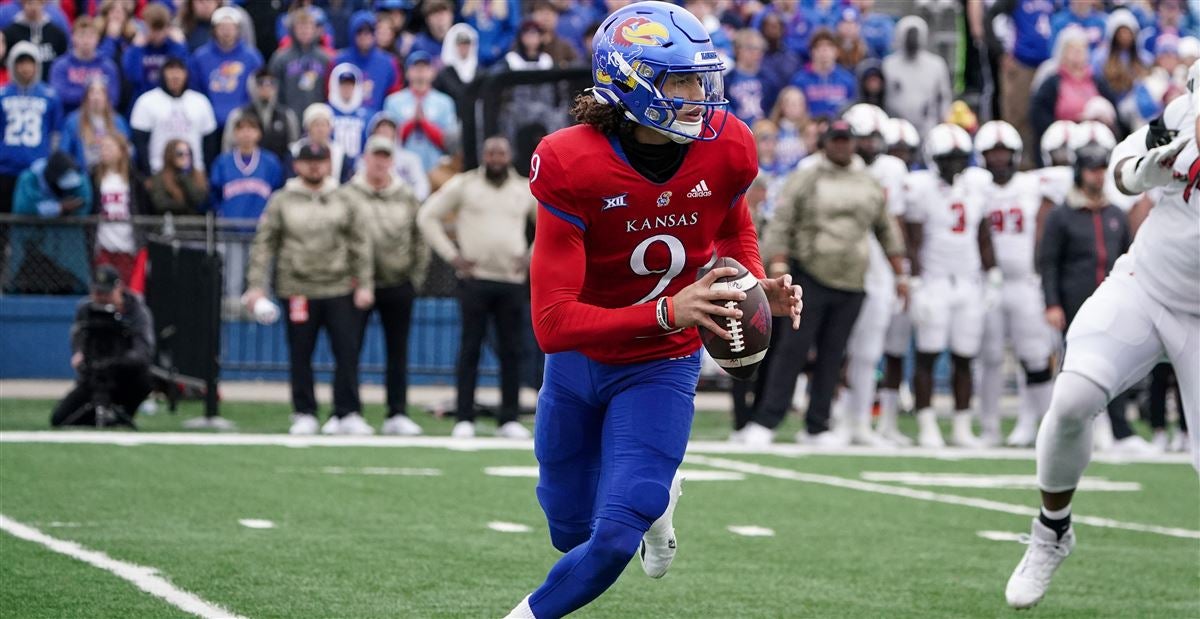 Kansas QB Jason Bean leaves Texas Tech game with an injury