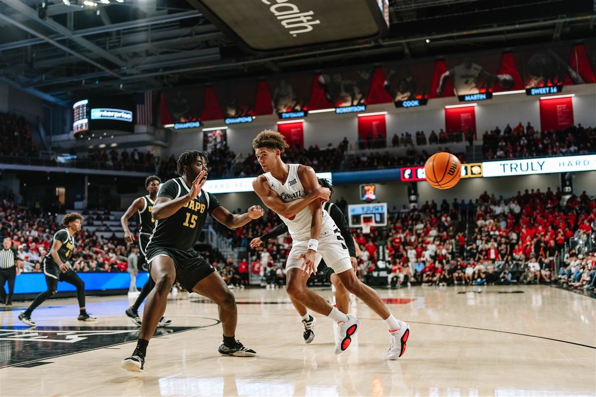 Dan Skillings to miss time with knee injury