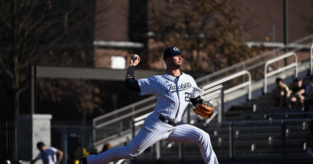 Chance Huff Sets the Tone in Win over Gardner Webb