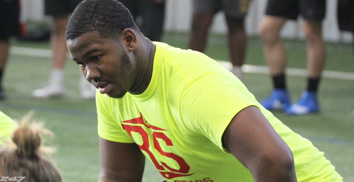 Four-star OL/DL Rayshaun Benny names top eight