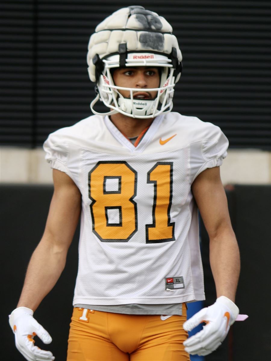 Freshman ‘stands out’ early in spring as Vols look for new playmakers at WR