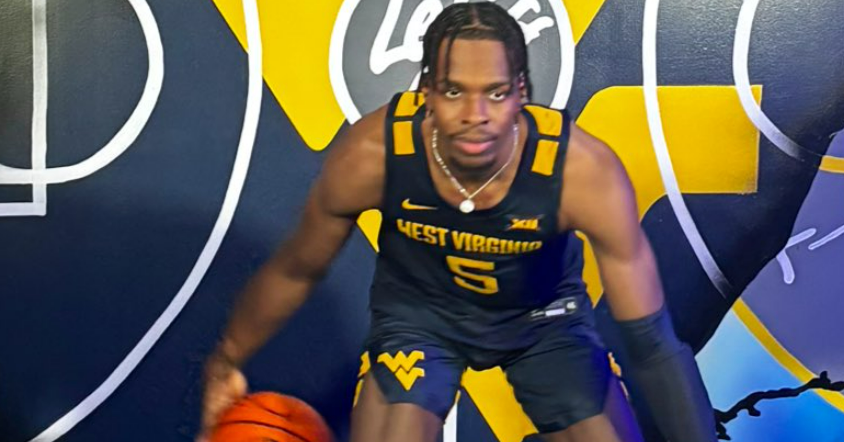 UIC transfer Toby Okani commits to West Virginia