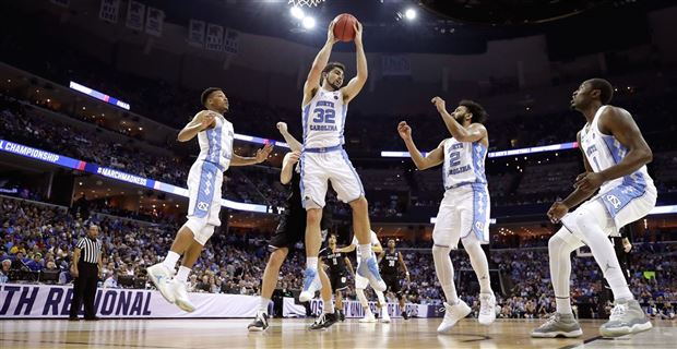 Near perfect game for Luke Maye leads UNC to Elite Eight