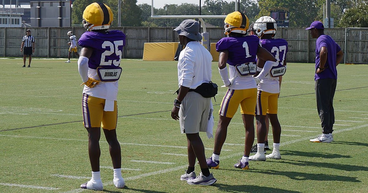 WATCH: LSU football skill players battle it out at fall camp
