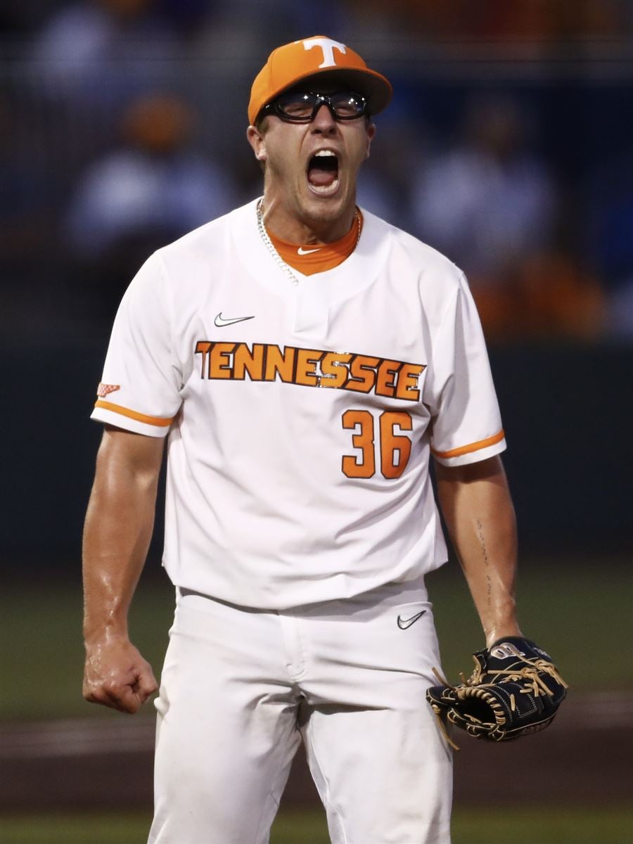 No. 2 Vols top LSU in Super Regional opener