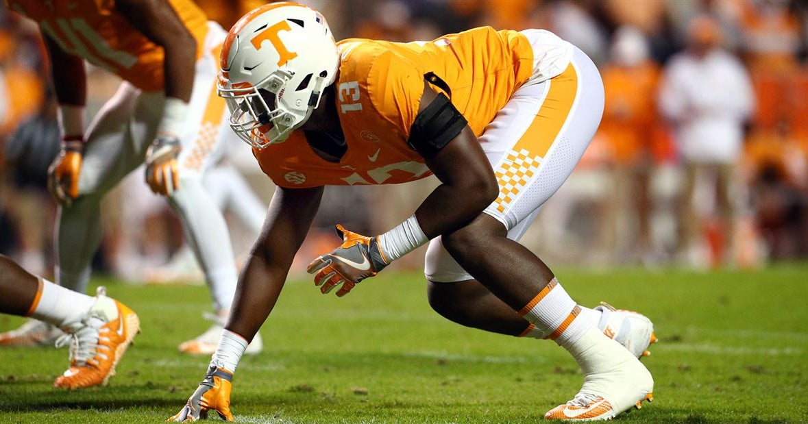 Second-Year Surge: Tennessee DE/LB Deandre Johnson