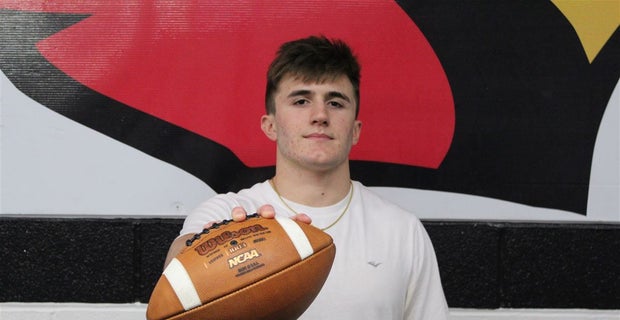 2023 Ohio QB Broc Lowry makes the call for Indiana