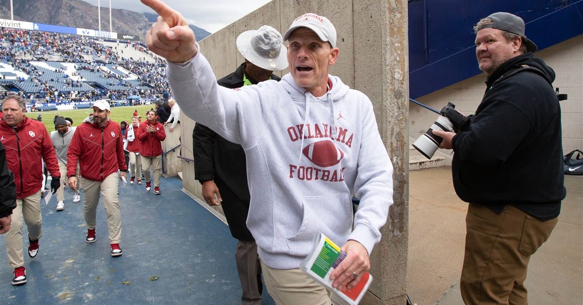 Brent Venables proud of Oklahoma, backup QB Jackson Arnold after tight ...