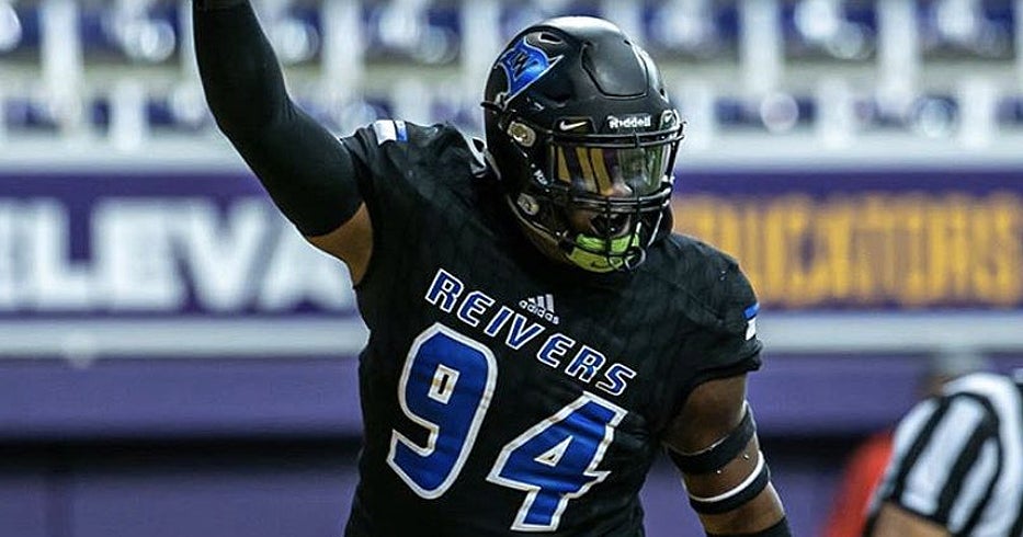 Elite JUCO defensive tackle Isaiah Coe commits to the Sooners