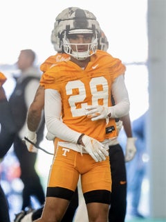 Kaleb Beasley happy to get head start at Tennessee after completing ...