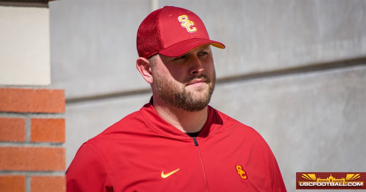 USC tight ends coach Zach Hanson talks progress on the position group ...