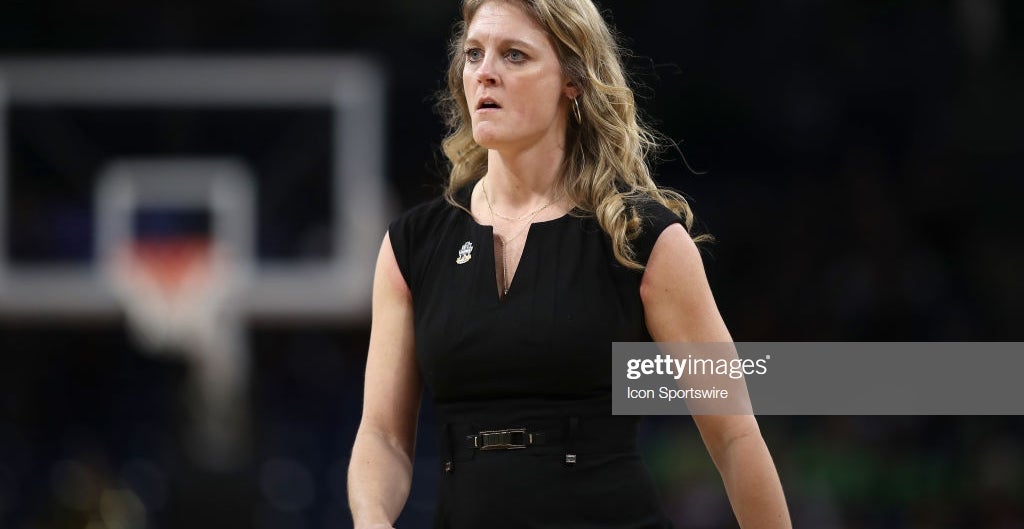Kellie Harper to become next coach for Lady Vols