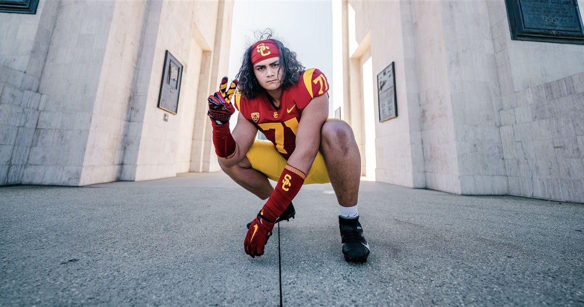 Top247 OL Elijah Paige talks USC commitment