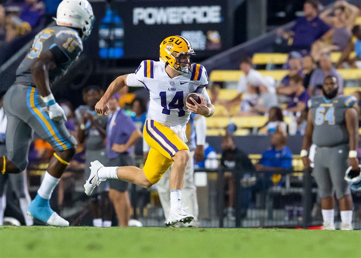 LSU quarterback Walker Howard showing improvements every day