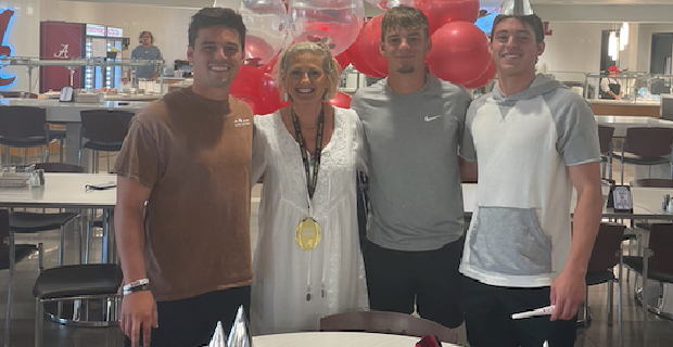 Oklahoma WR Cole Adams' mother goes in-depth on Alabama official visit