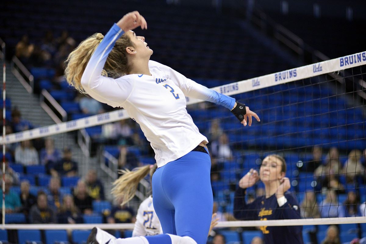 Photo Gallery: Women's Volleyball pulls out a 5-set win over winless Cal