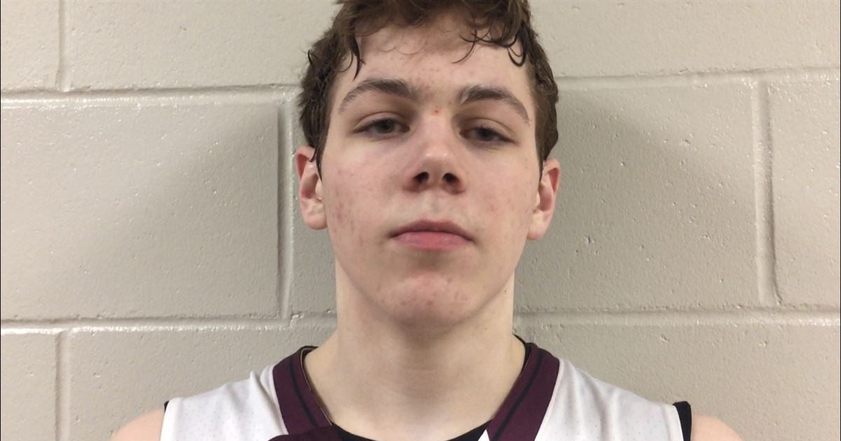 Keaton Kutcher has early offer, mid/high-major interest
