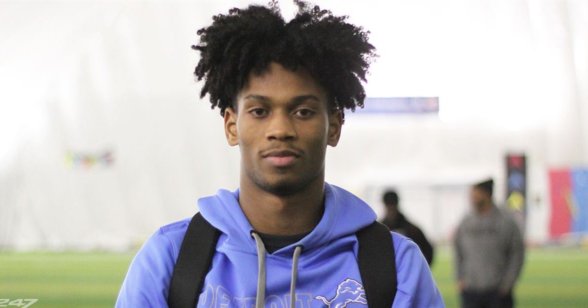 2020 ATH Carson Hinton has ten scholarship offers